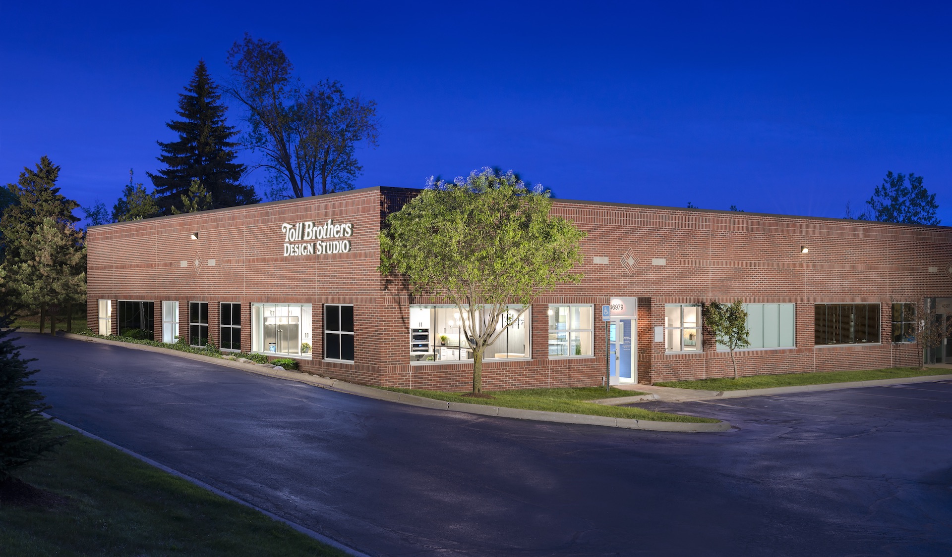 Toll Brothers Design Studio - Michigan Design Studio